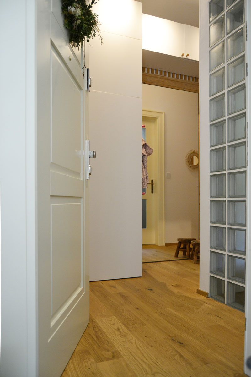 Předsíň- rekonstrukce bytu - Venkovský dům