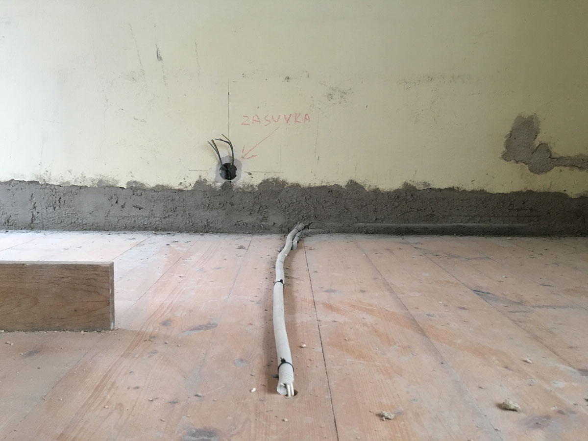 Rekonstrukce bytu - Elektrorozvody - Venkovský dům